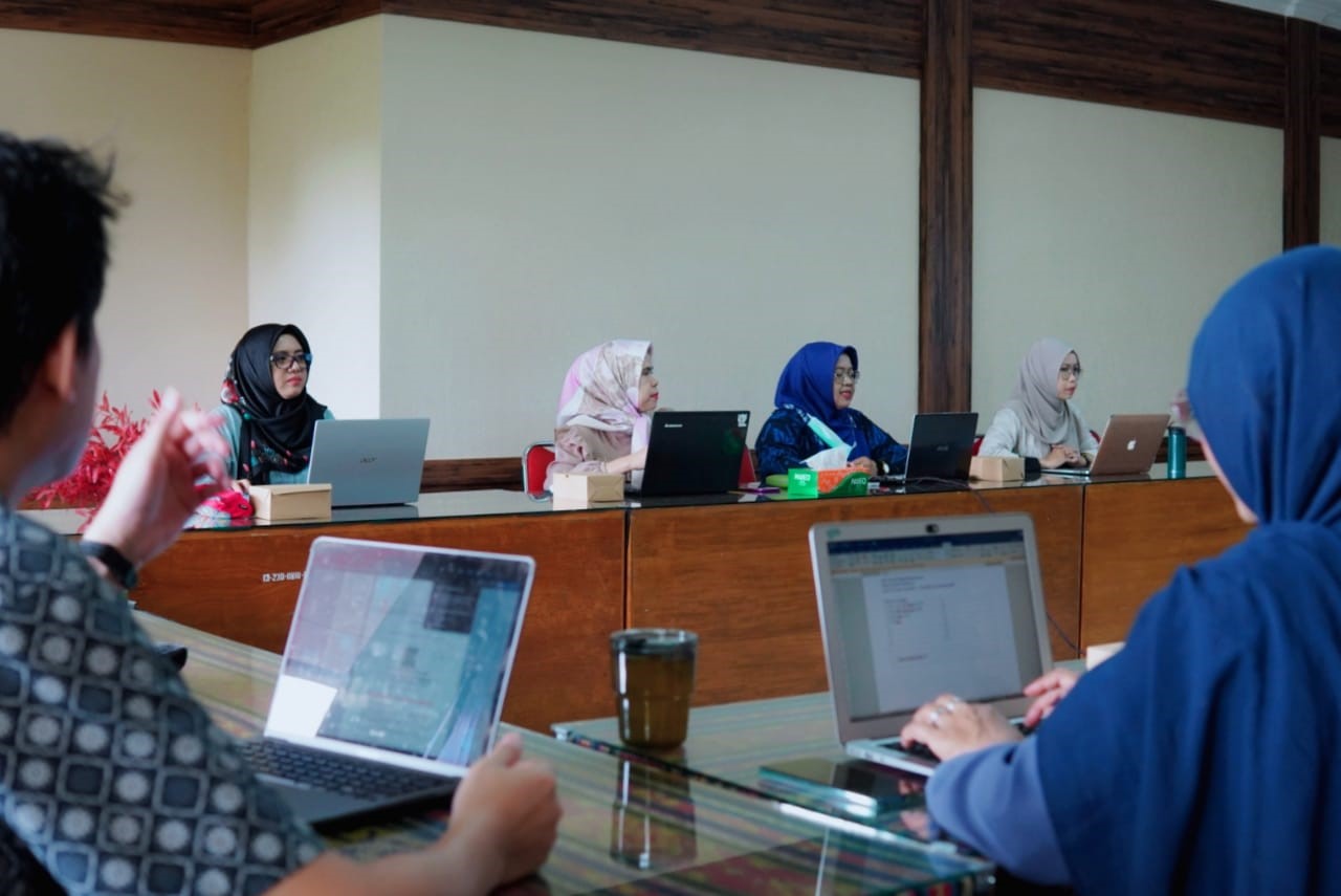 Pendampingan Instrumen Suplemen Konversi (ISK) Program Studi S1 Sastra ...
